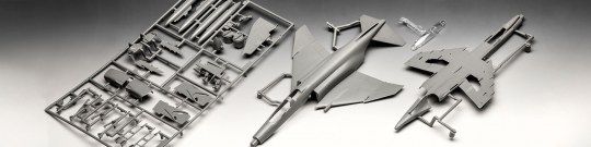 Revell 1/72 Scale F-4E Phantom Easy Click Model Kit | Hobbies