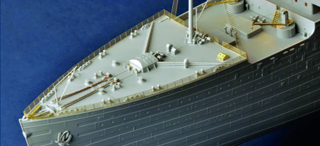 Trumpeter Titanic 200th Scale Plastic Model Boat Kit TM03719 | Model ...