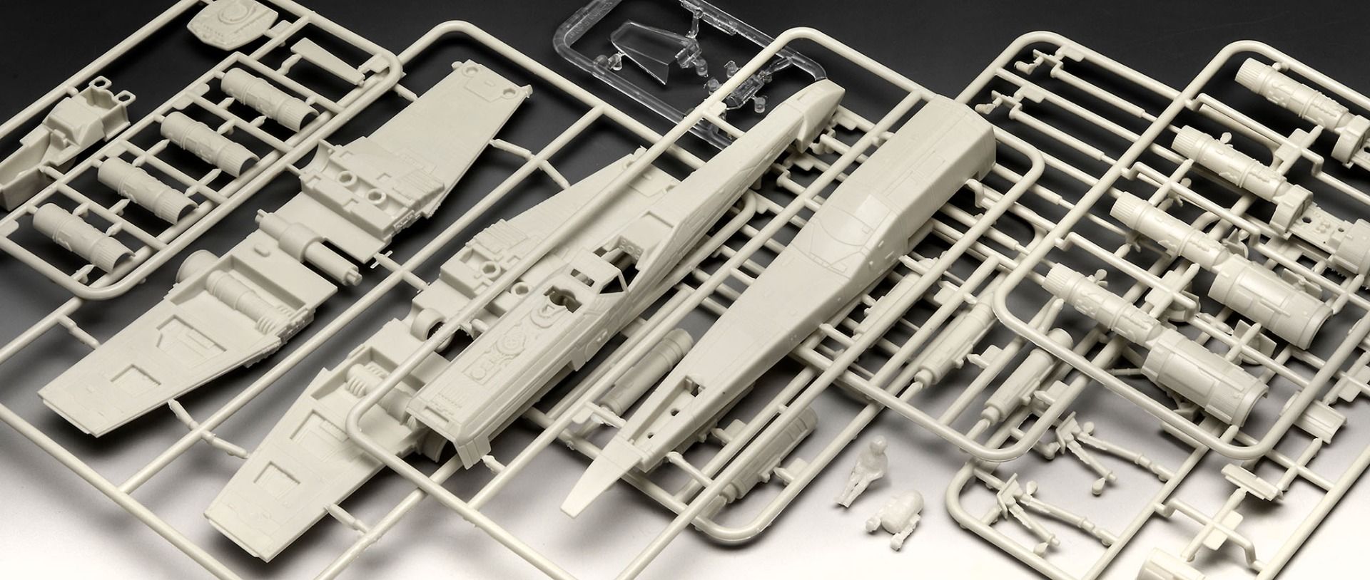 Revell Collector Set X-Wing Fighter & TIE Fighter | Hobbies