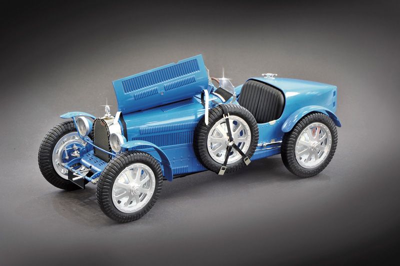 Italeri 1/12 Scale Bugatti Roadster/ Monte Carlo Model Kit | Hobbies