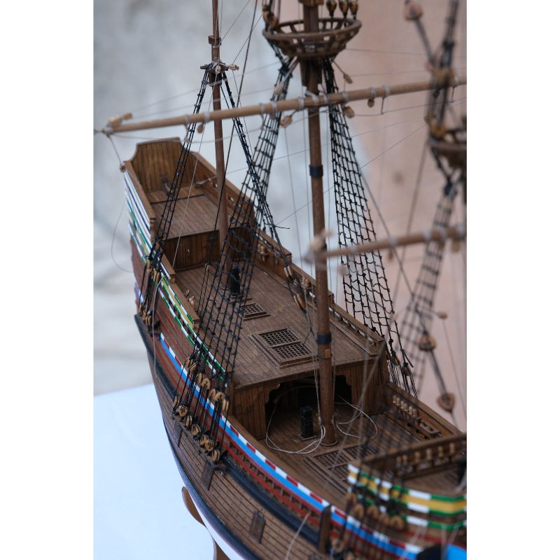 Mantua Models 1/64 Scale Mayflower Model Kit | Hobbies