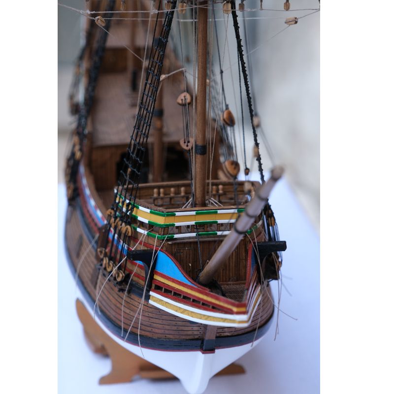 Mantua Models 1/64 Scale Mayflower Model Kit | Hobbies