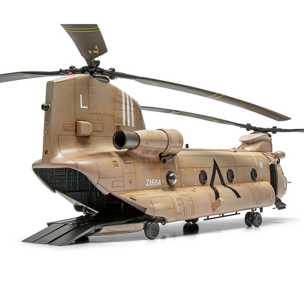 Airfix 1/72 Scale Boeing Chinook HC.1 Model Kit | Hobbies