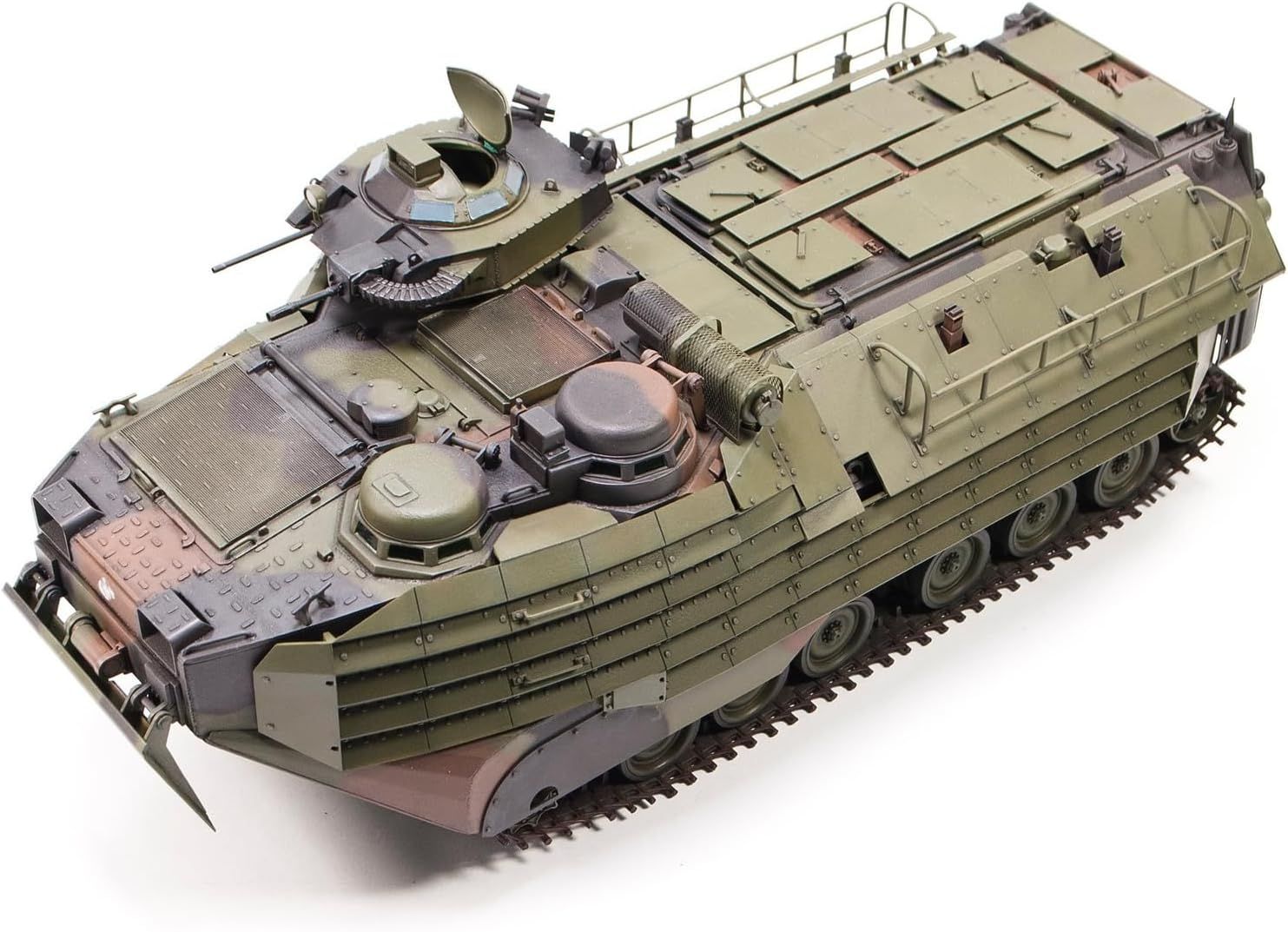 AFV Club 1/35 Scale USMC/ROC AAVP-7A1 w/ EAAK & interior, ca.1989 ...