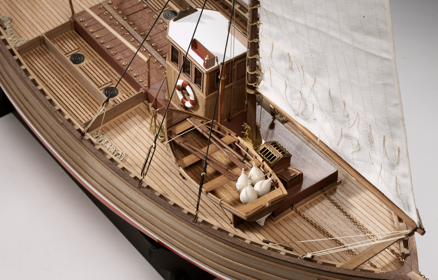 Fifie Scottish Motor Fishing Vessel Wooden Model Kit 1300/09 | Amati ...