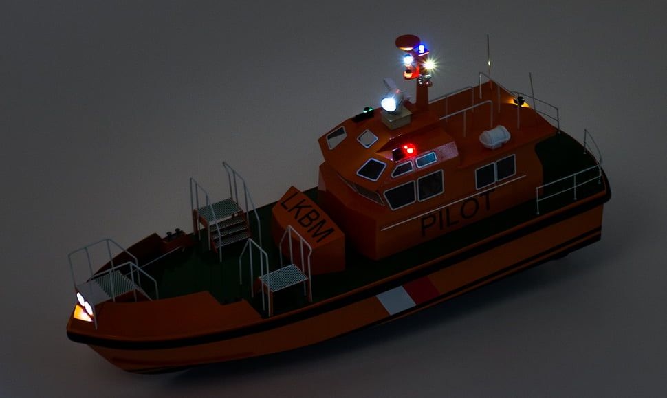 Aero-naut Pilot Model Boat Kit AN3046/00 Suitable For Radio Control ...