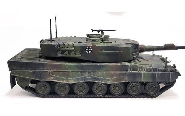 Academy 1/72 Scale German Army Leopard 2A4, ca.1980s-2000s Model Kit ...