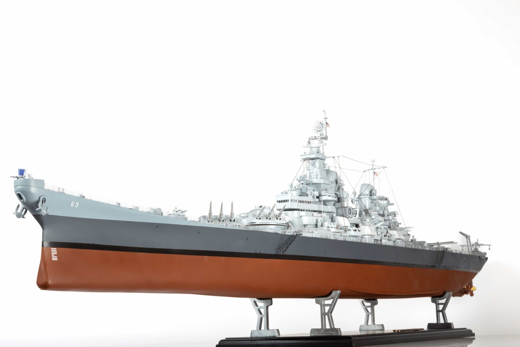 OcCre 1/200 Scale USS Missouri BB-63 Model Kit | Hobbies