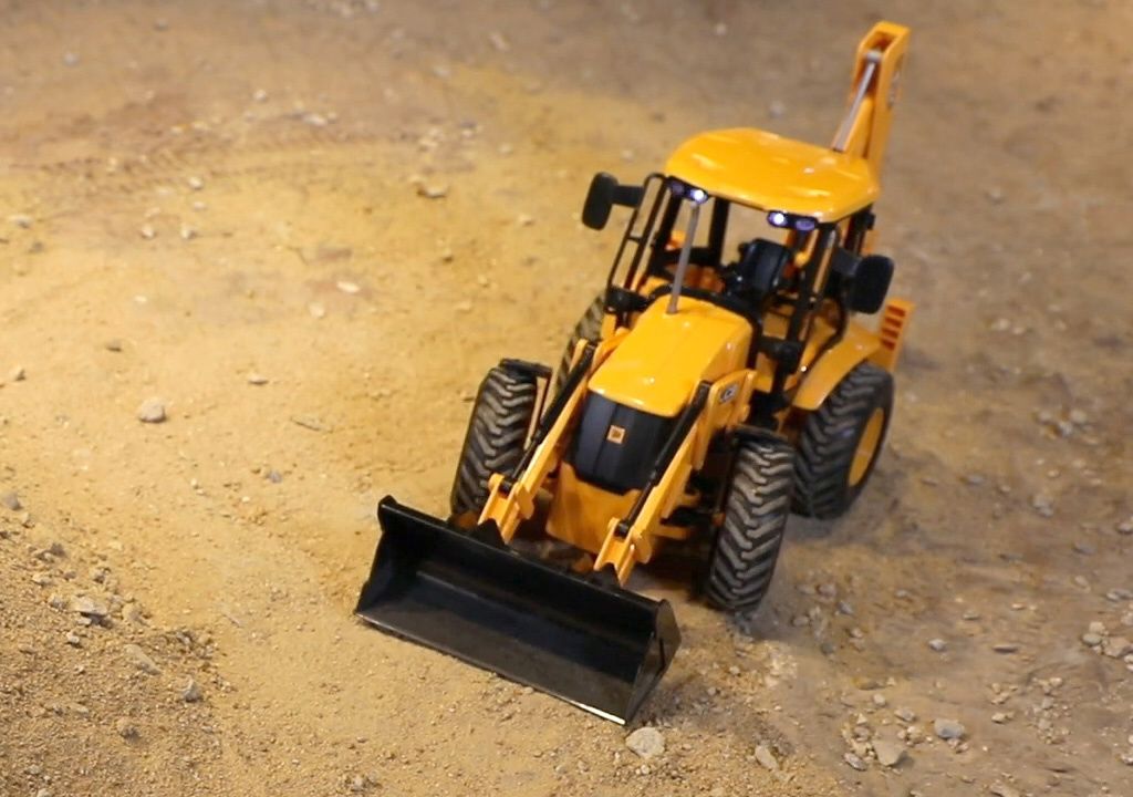 Double E 1/20 Scale Ready to Run RC JCB Backhoe Loader/Digger | Hobbies