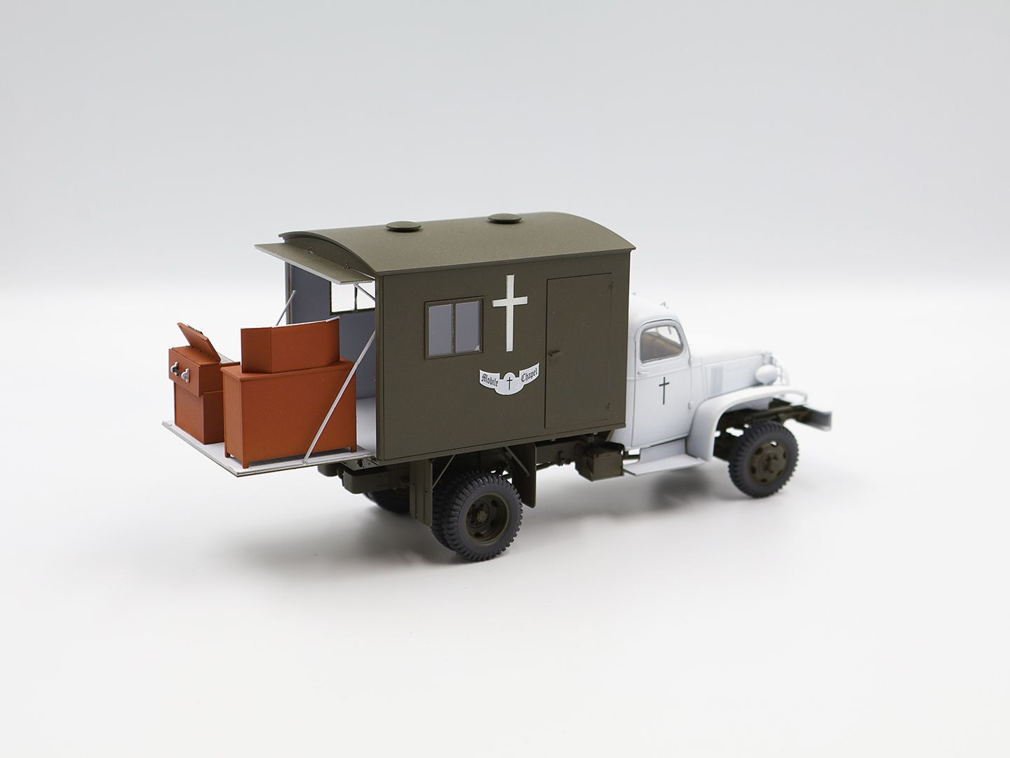 ICM 1/35 Scale WWII British Army Mobile Chapel with Accessories Model ...