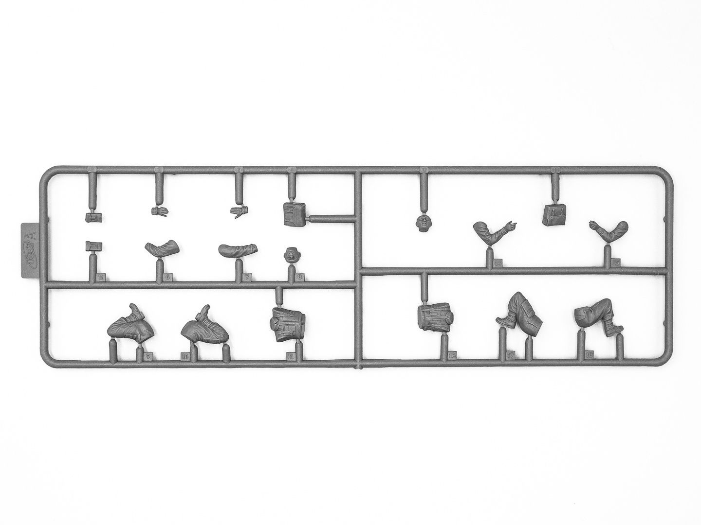 ICM 1/35 Scale WWII British Vickers MG Crew (Vickers MG & 2 Figures ...