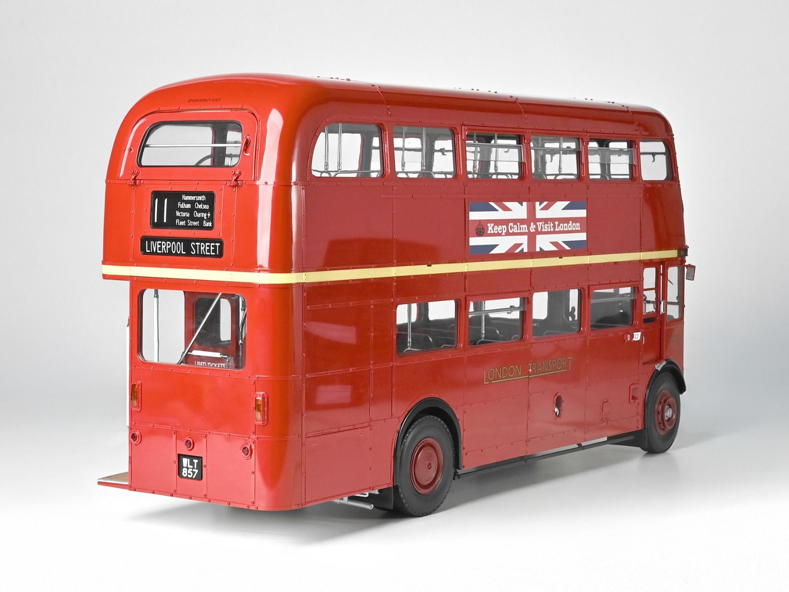 IXO 1/12 Scale Routemaster Bus (1961) Model Kit | Hobbies
