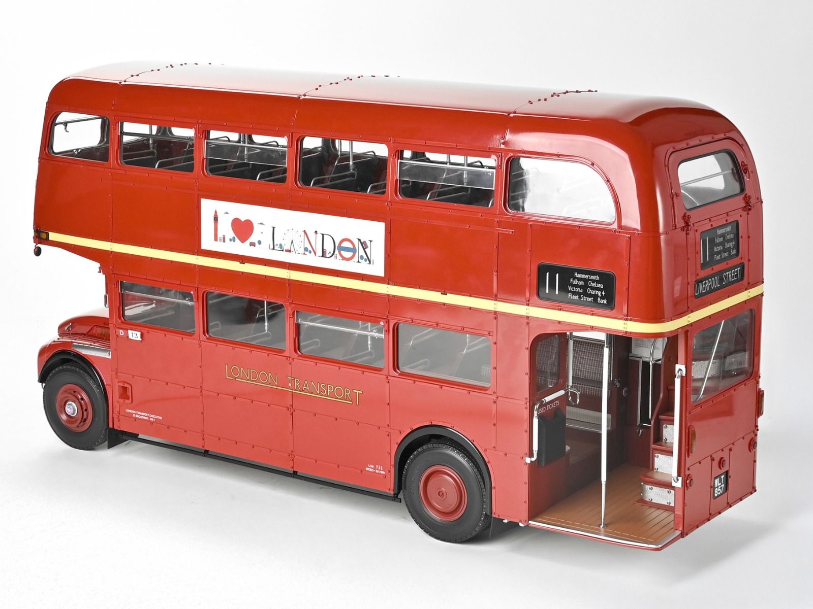 IXO 1/12 Scale Routemaster Bus (1961) Model Kit | Hobbies