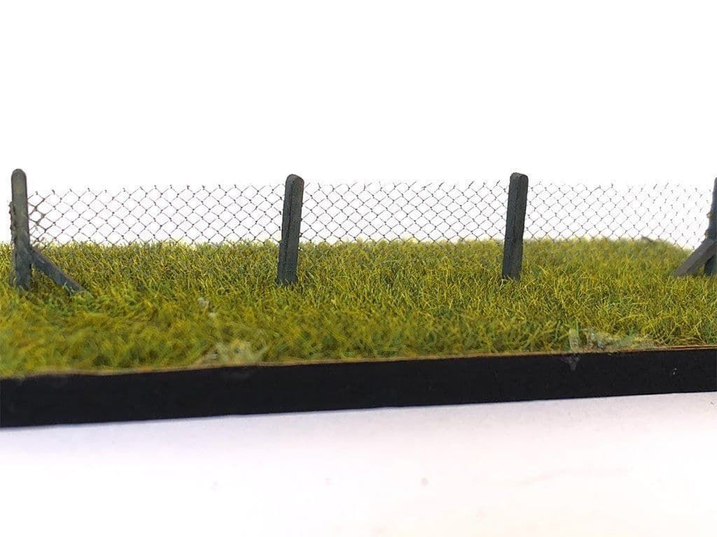 Scale Model Scenery 3ft Chain Link Fencing OO Gauge | Hobbies
