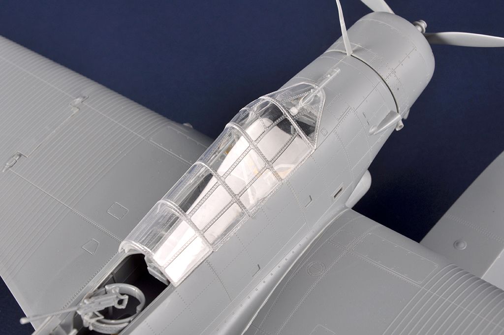 Trumpeter 1/32 Scale US TBD-1A Devastator experimental floatplane ca ...