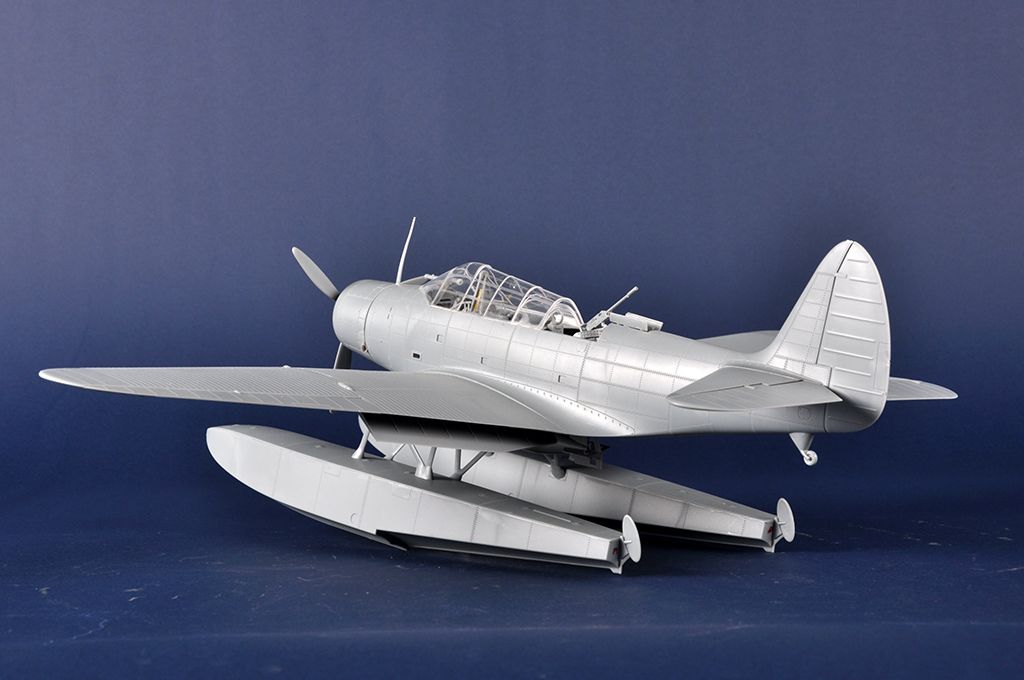 Trumpeter 1/32 Scale US TBD-1A Devastator experimental floatplane ca ...