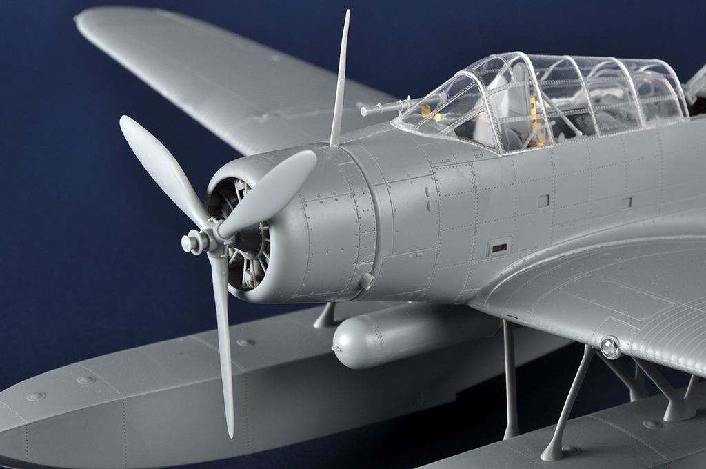 Trumpeter 1/32 Scale US TBD-1A Devastator experimental floatplane ca ...