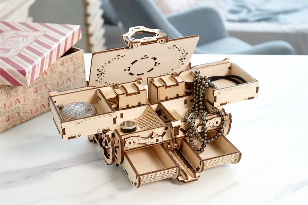 UGears Antique Box Wooden Kit 70089 | UGears Collection | Hobbies